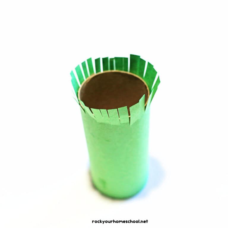 Groundhog Puppet: How To Make This Toilet Paper Roll Craft- Rock Your ...
