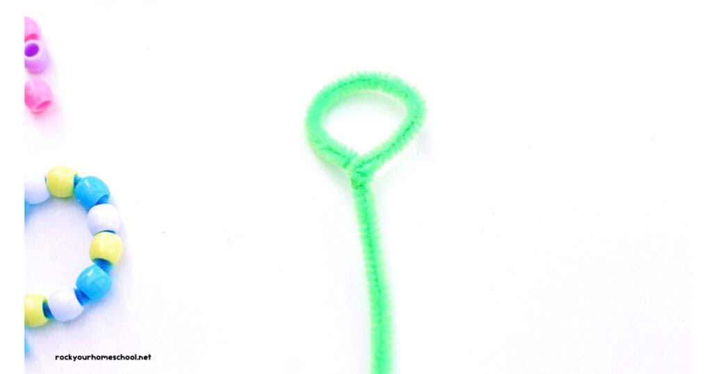 Beaded Pipe Cleaner Flowers: How to Make & Ideas for Enjoying - Rock ...